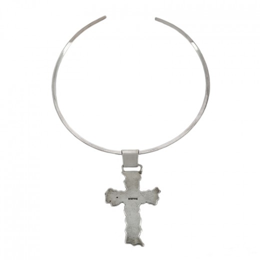 Collier Ras de Cou Pendentif Croix en Argent et Résine